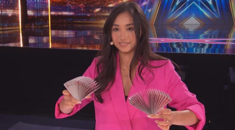 Anna DeGuzman hace magia y cardistry en America’s Got Talent – Pastomagic